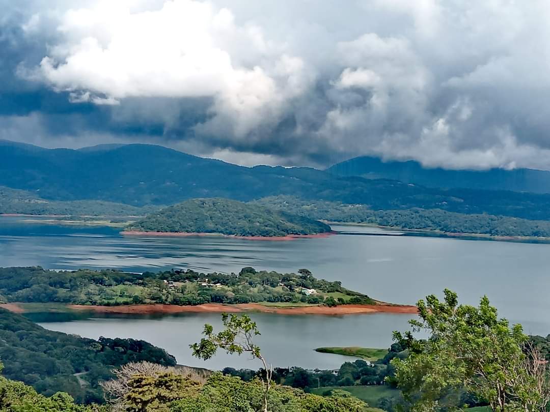 ARA Bienes Raíces. Proyecto Terrazas del Lago